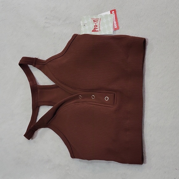 Pro-Fit Gear | Intimates & Sleepwear | Profit Bra Tank | Poshmark